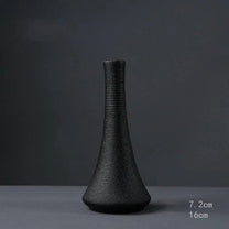 Matte Black Ceramic Vase - Decorstly